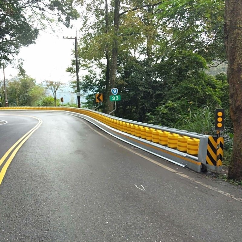 ISO Certified Advanced Highway Road Traffic Safety PU Foam / EVA ...