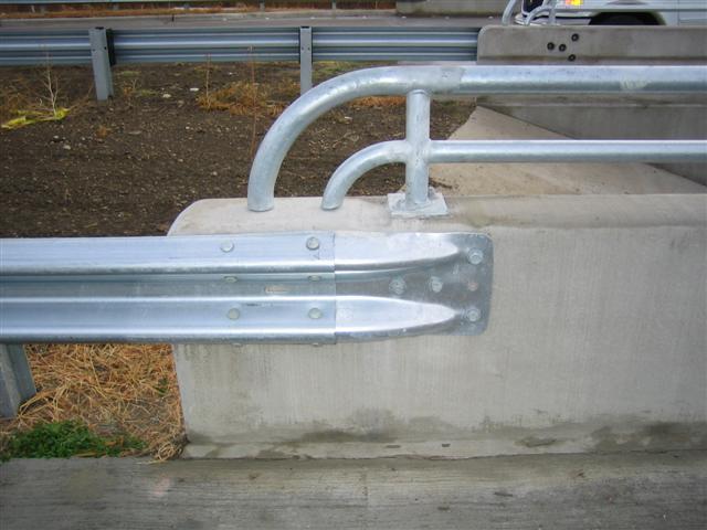 Road Safety Guardrail Bridge End Terminals with Galvanized and Powder ...