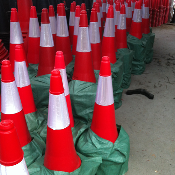 Rubber Reflective Road Cones High Visible Traffic Management Cones
